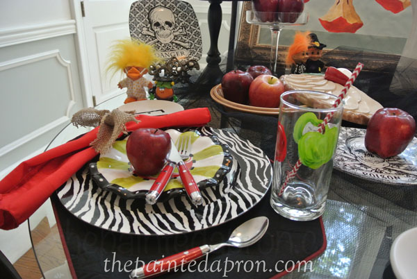 snow white table 5 thepaintedapron.com | The Painted Apron