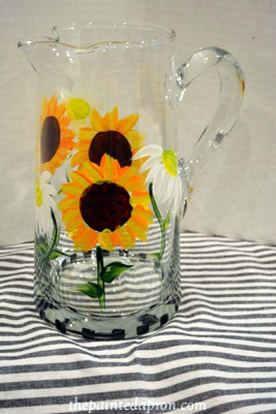 sunflower pitcher jmdesigns.com | The Painted Apron