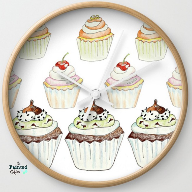 Have a cupcake clock | The Painted Apron