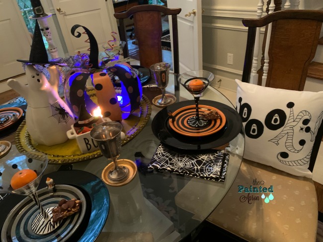 ghost table | The Painted Apron