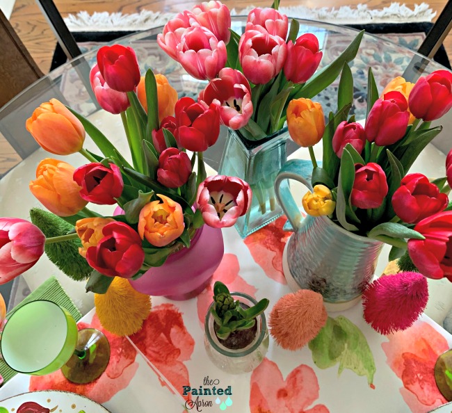 tulip centerpiece | The Painted Apron